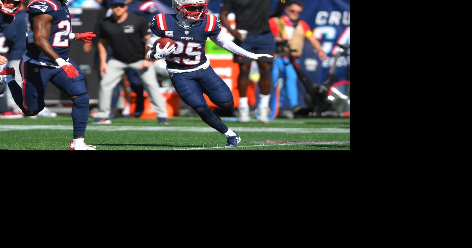 Marcus Jones' punt returns fuel Patriots' rout of Panthers