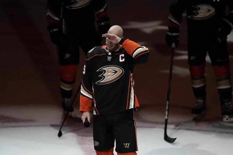 Ducks begin life after Getzlaf with 4-year playoff drought
