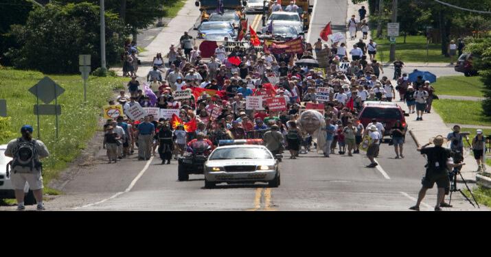 Peaceful protest march marks 20th anniversary of Oka crisis