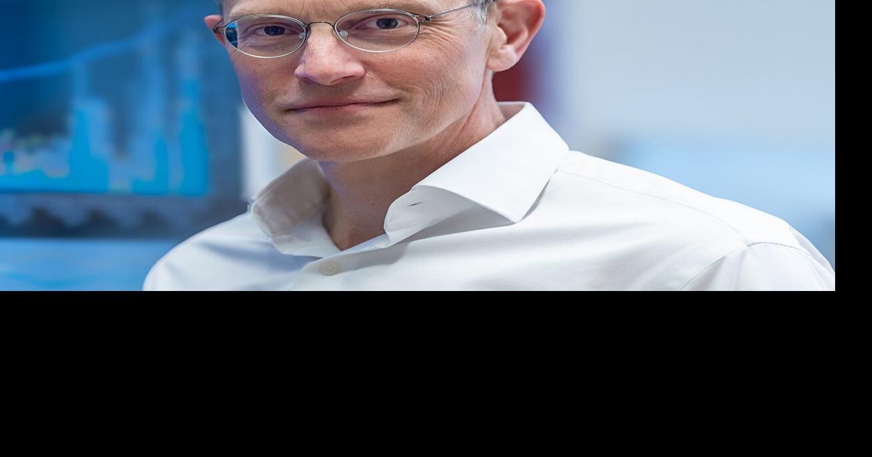 His work started with worms: Researcher who helps personalize cancer ...