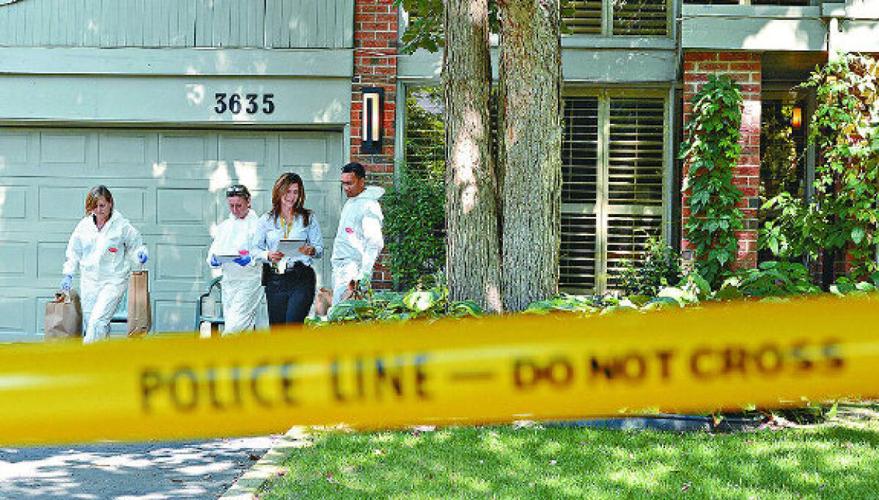 Chief pathologist questions autopsy in family triple killing