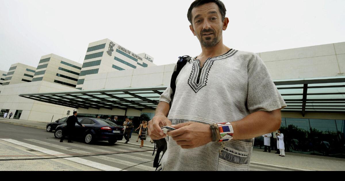 World’s first double leg transplant carried out in Spain