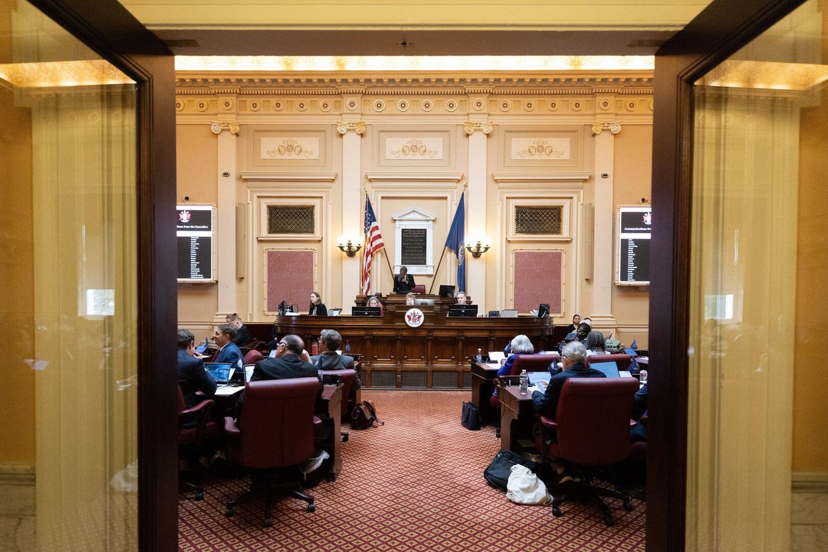 Judge finds Virginia Democrats' redistricting resolution illegal; new ...