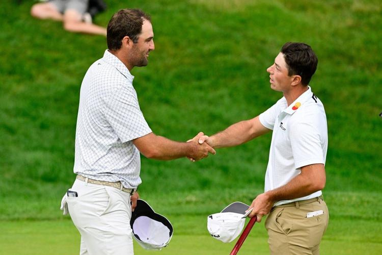 Hovland flips the script on Scheffler and takes the lead at Travelers ...