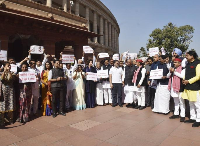 Opposition lawmakers protest alleged mistreatment of Indian deportees by US