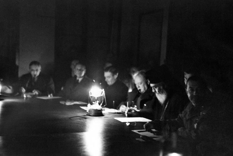 Scars of December: A pivotal Cold War-era battle in Greece quietly ...