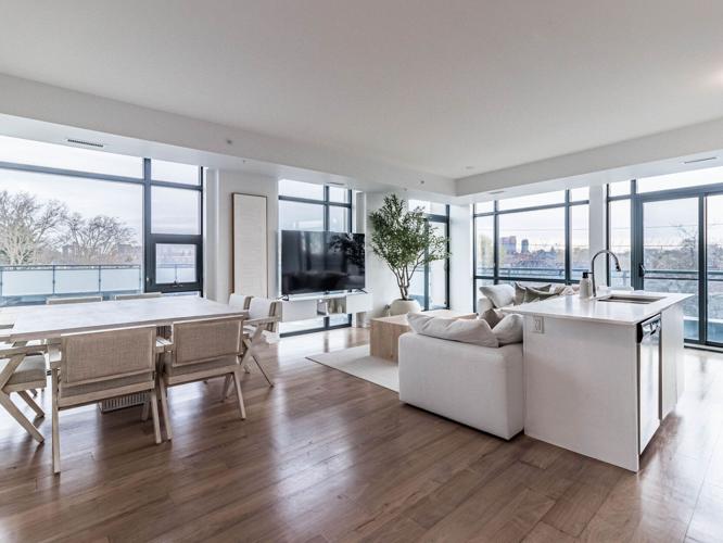 This $800K North York condo features a hot tub on an 'absolutely ...