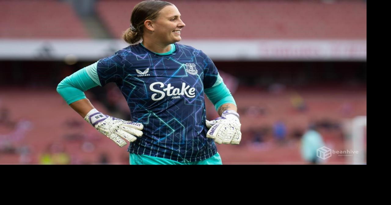 Canadian goalkeeper Rylee Foster back in top-flight football after near ...