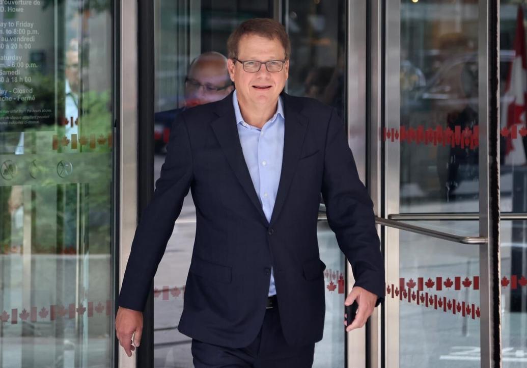 Here’s how much Canada’s top grocery CEOs earn