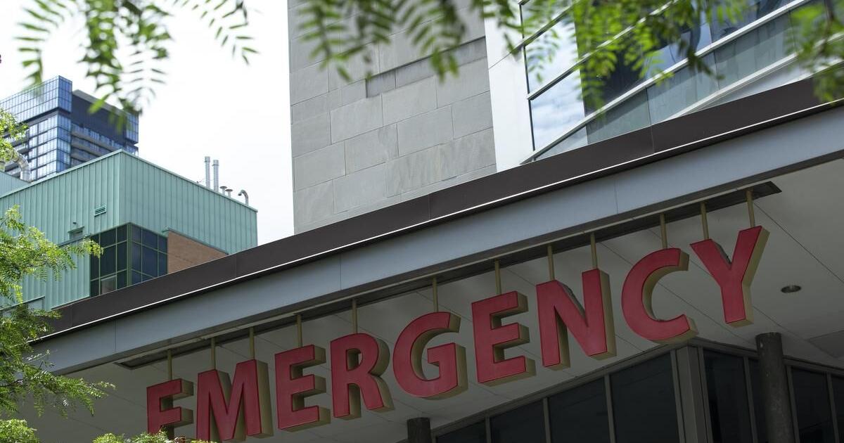 Toronto General Hospital issued alert about overcrowded ER