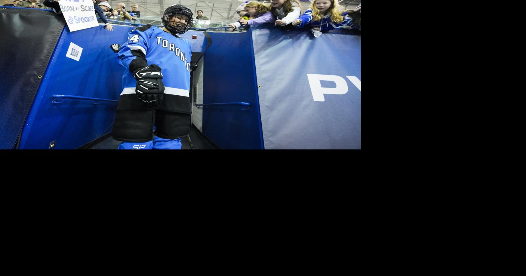 Sniper, singer, mom: PWHL Toronto star Spooner does it all
