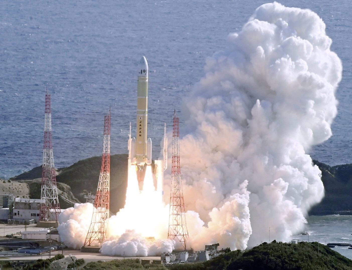 Japan's new flagship H3 rocket fails to put geolocation satellite into ...