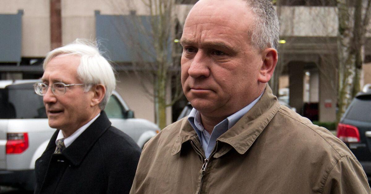 Minor hockey coach sentenced to 15 days in jail for tripping opposing ...