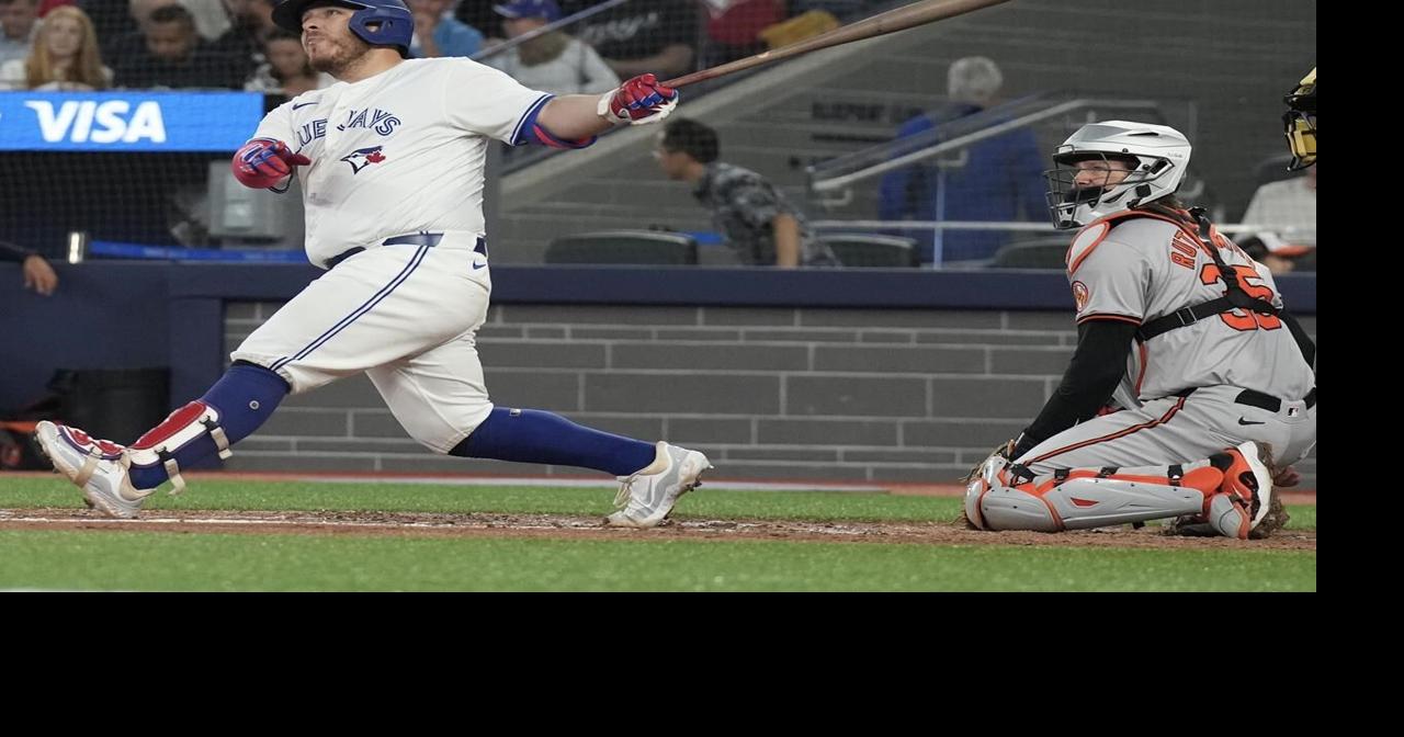 Kirk's three-run homer powers Toronto Blue Jays to 5-2 win over ...