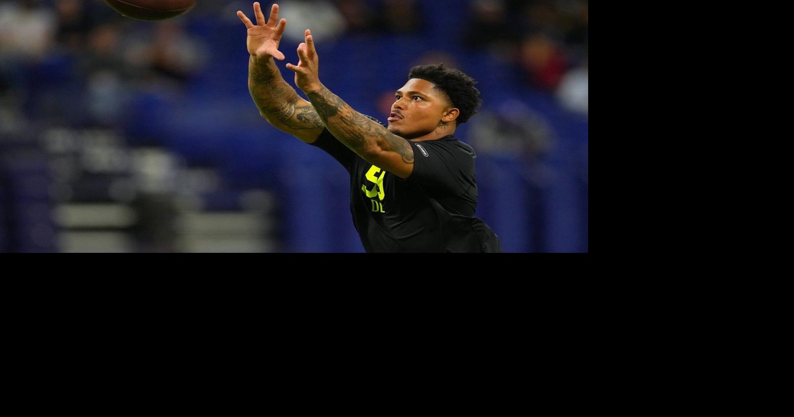 Buffalo Bills select Clemson LB T.J. Parker at No. 35 a day after ...