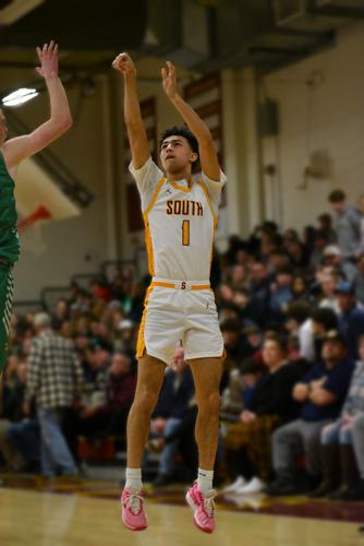 No. 1 Sauras stay unbeaten in Conference Play | Sports | thestokesnews.com