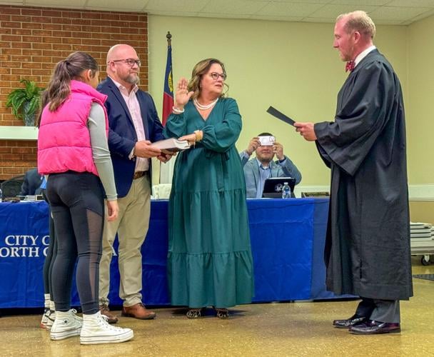 Rick McCraw sworn in as King's mayor | News | thestokesnews.com