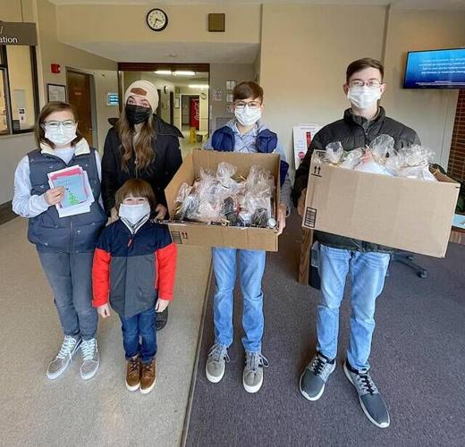School Skippers make care packages | News | thestokesnews.com