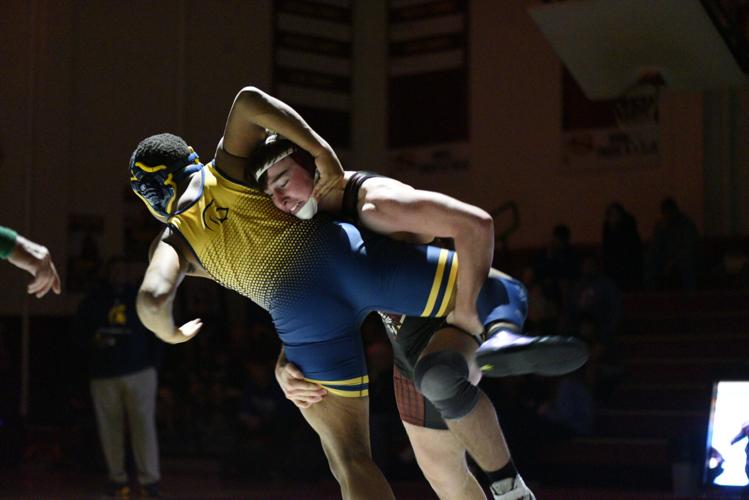 Sauras host quad wrestling matches | Sports | thestokesnews.com