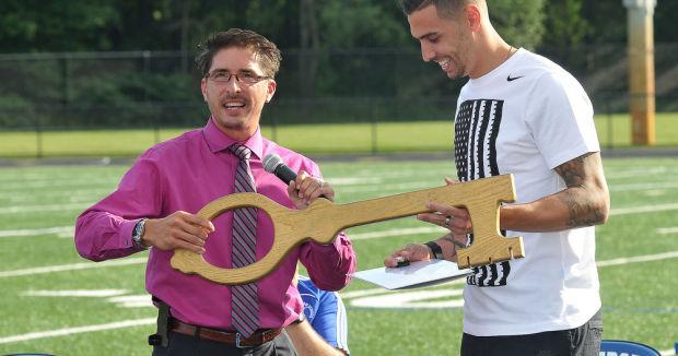 Cameron arrives at Attleboro High event | | thesunchronicle.com