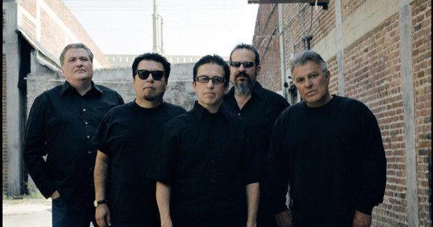 After 40 years, Los Lobos still survives | Go | thesunchronicle.com