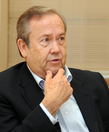 Law's legacy a sad one for survivors | Local News | thesunchronicle.com