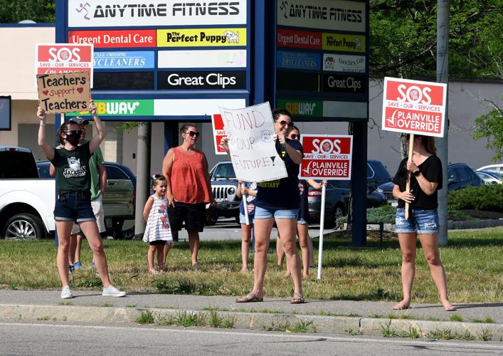 Teachers, others rally for Prop 2 1/2 override in Plainville | Local ...