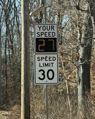 Seekonk police post portable speed signs | Local News | thesunchronicle.com