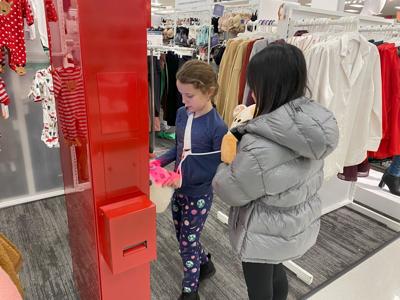 Sage students continue tradition of offering support for Foxboro ...