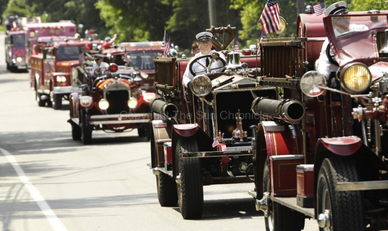 Seekonk Memorial Day Parade 2012 | Gallery | thesunchronicle.com