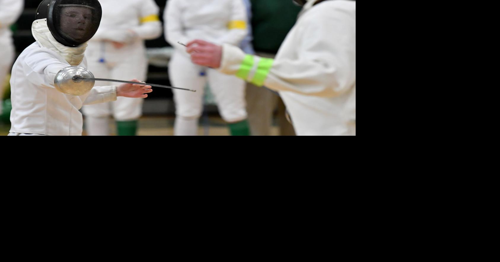 Bishop Feehan High athletes gladly take a stab at fencing | Local ...