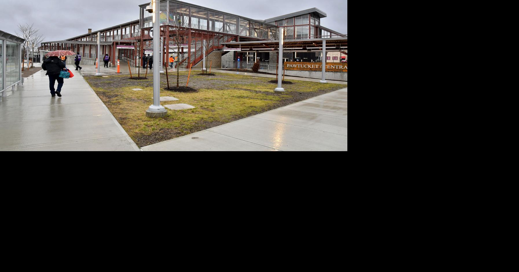 New MBTA rail stop opens in Pawtucket | Gallery | thesunchronicle.com