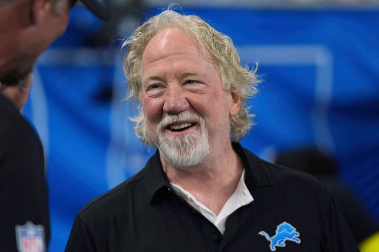 Actor Timothy Busfield ordered held without bond in New Mexico child ...
