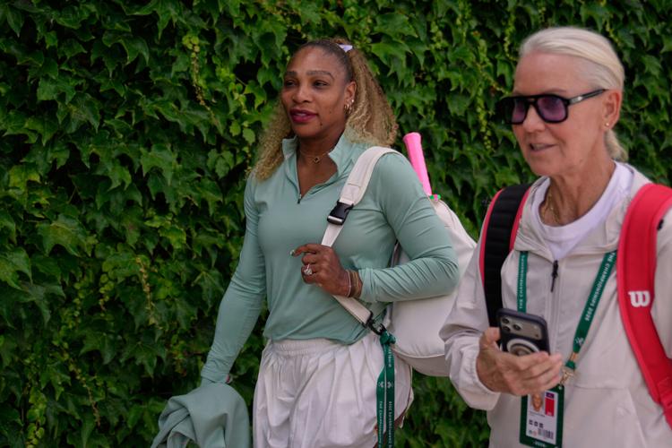 Serena Williams loses in opening round at Wimbledon in her 1st singles ...