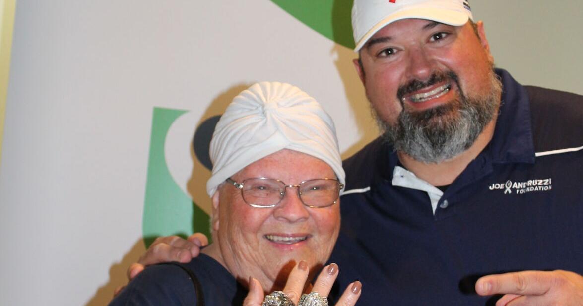 Former New England Patriot Joe Andruzzi brings smiles to Sturdy ...