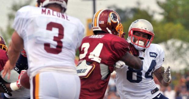 Getting a glimpse | Local Sports | thesunchronicle.com