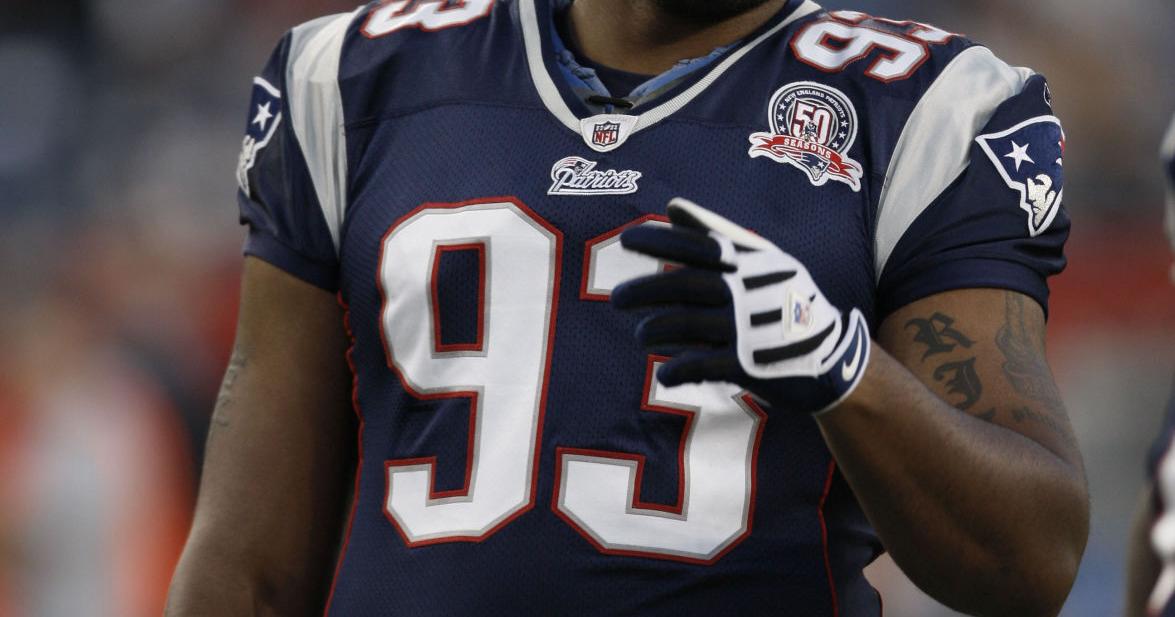 Seymour reportedly joins Brady in bid to buy stake in Raiders | Local ...