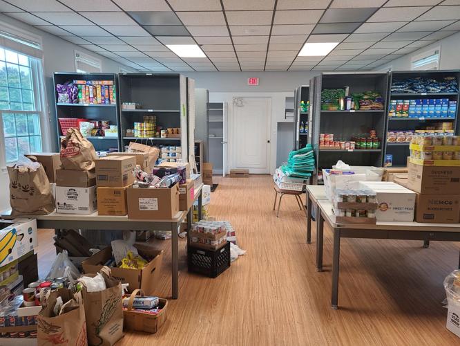 Foxboro food pantry opens at new site | Local News | thesunchronicle.com