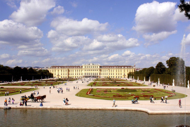 Vibrant Vienna: Take a trip back in time to Austria city rich in ...