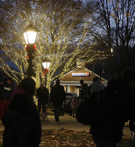 Foxboro uptown lights festival | Gallery | thesunchronicle.com