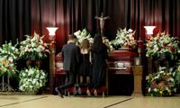 'Just the best guy': Multitudes pay their respects to former North ...