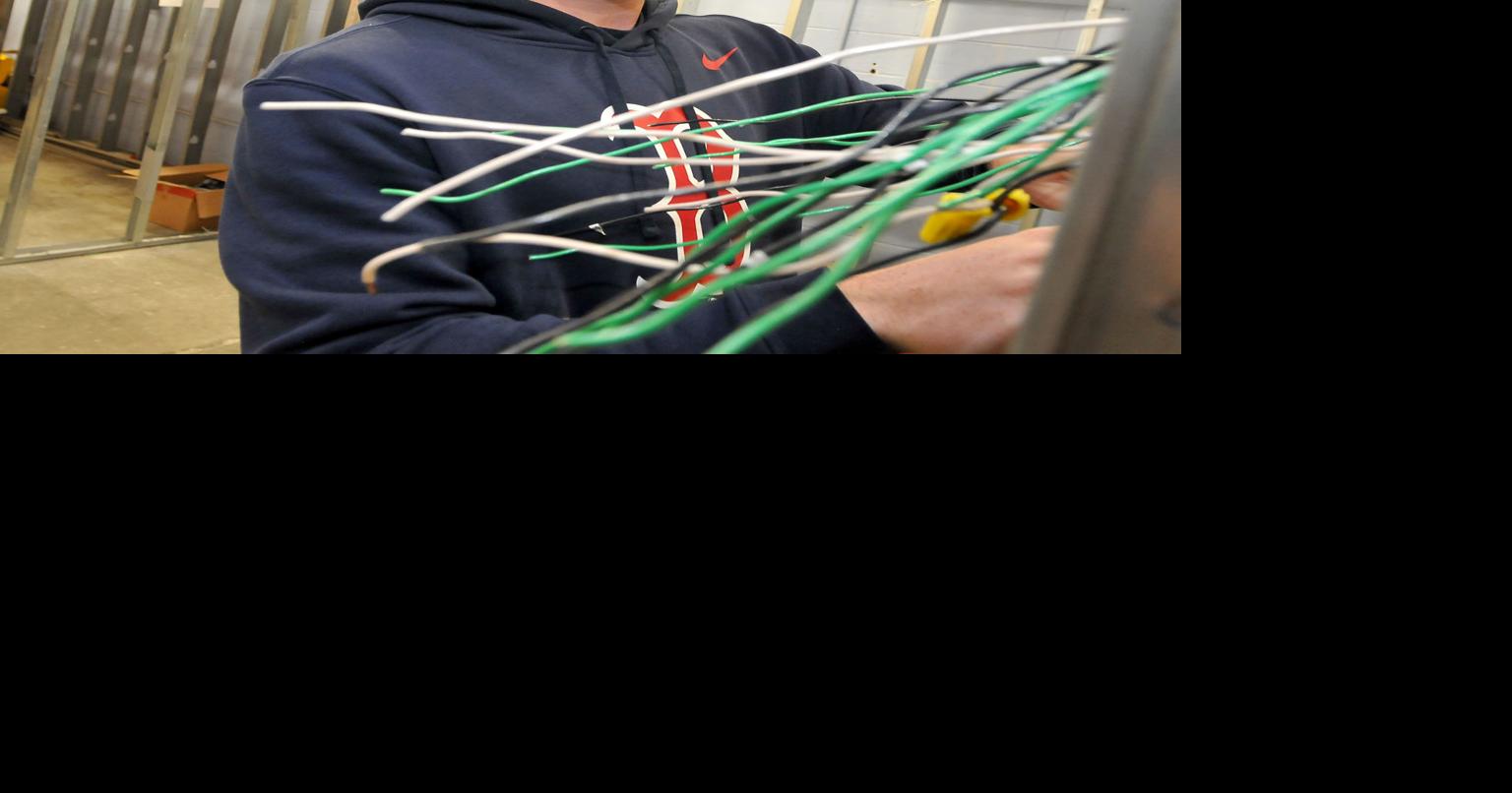 Southeastern hosts first 'Signing Day' for non-college bound students ...