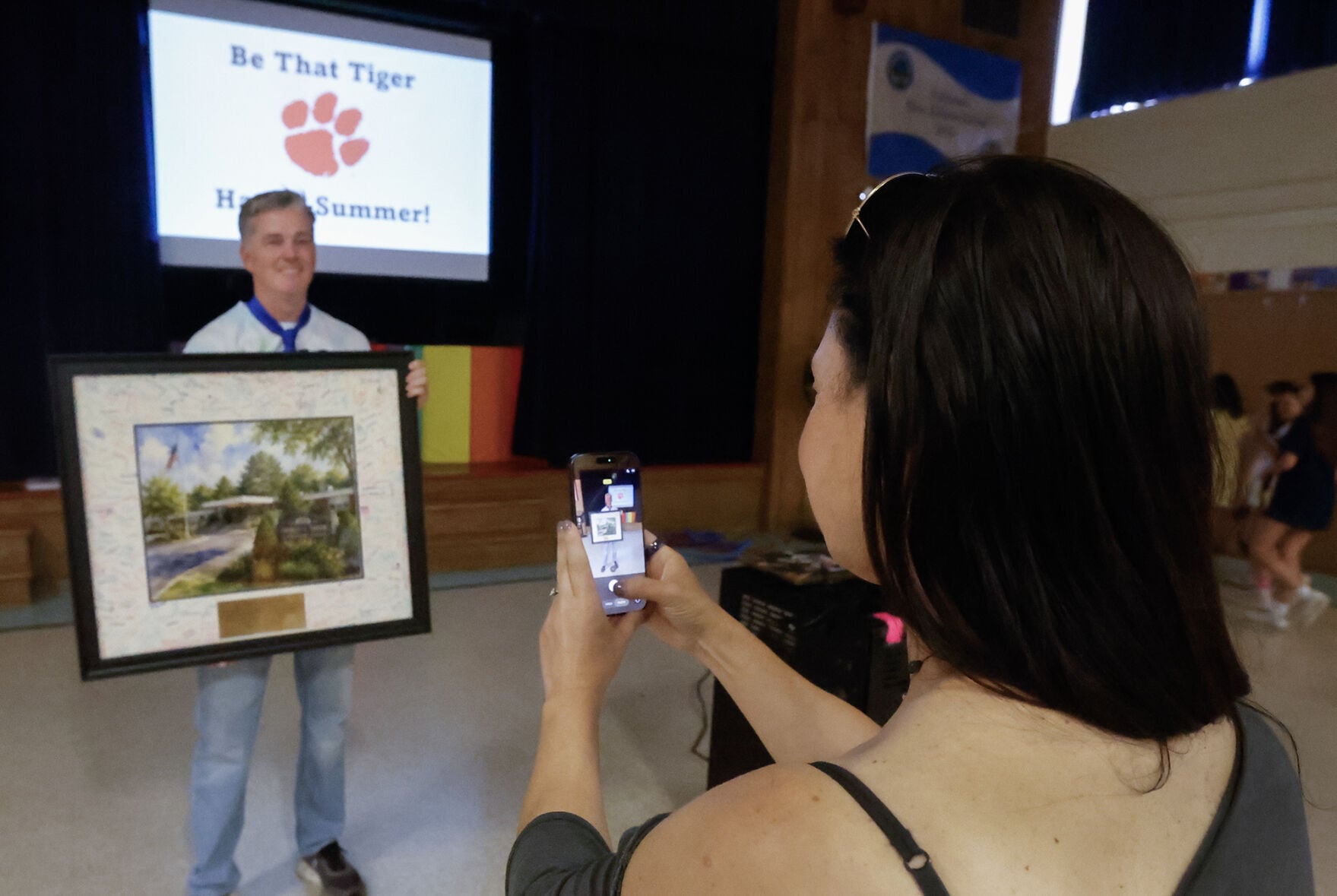 Taylor Elementary School bids farewell to principal | Local News ...