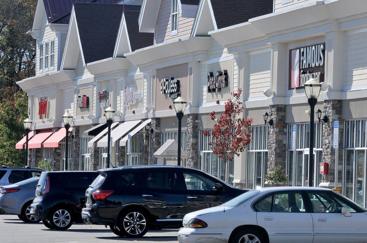 Mansfield Crossing, pioneer 'lifestyle center' marking anniversary ...