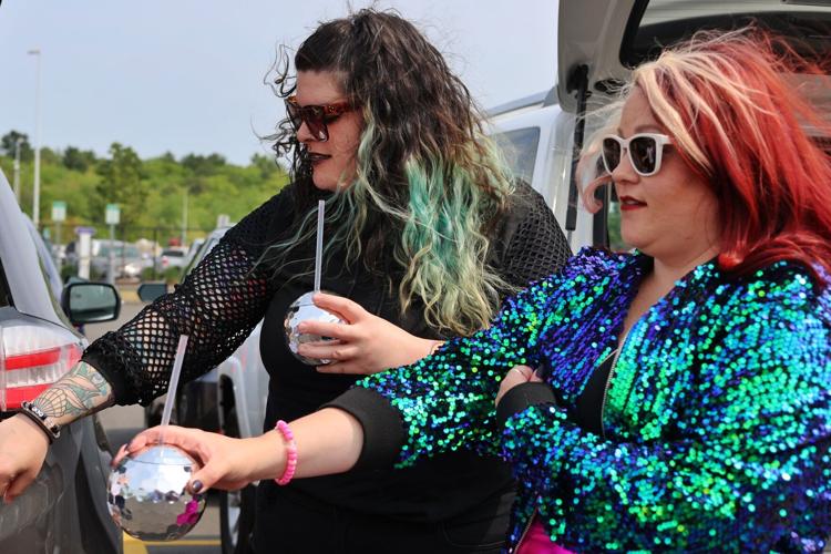 'Beyond excited': Taylor Swift fans revel in their chance to see pop ...