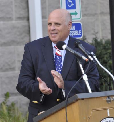 Seekonk state rep. moonlights as movie extra | Local News ...