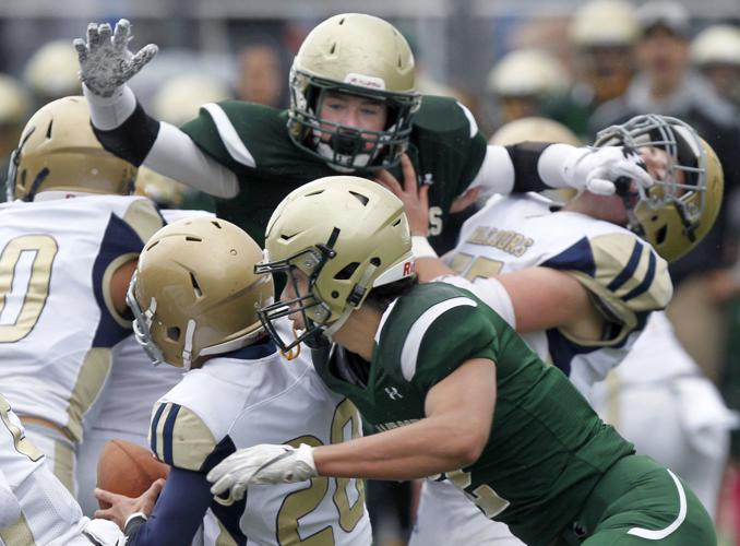 H.S. FOOTBALL: Second-half surge lifts Shamrocks to EAC crown | Local ...