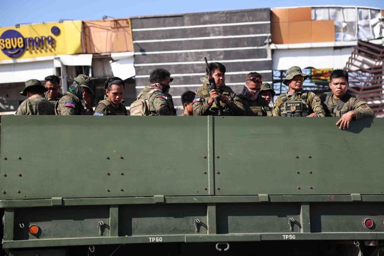 32,000 people displaced by the Philippine earthquake that killed at ...