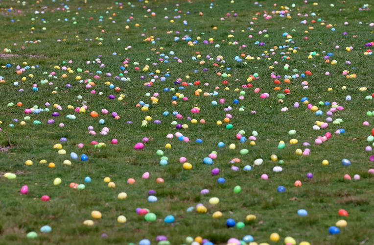 Spring egg hunt in Attleboro | Gallery | thesunchronicle.com