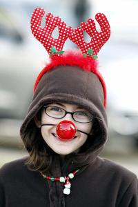 Mansfield Christmas Parade is a jolly good time for new, familiar faces ...